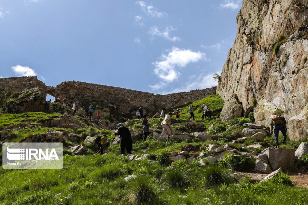 Historical Fort Of Babak In Northwestern Iran - Iran Front Page