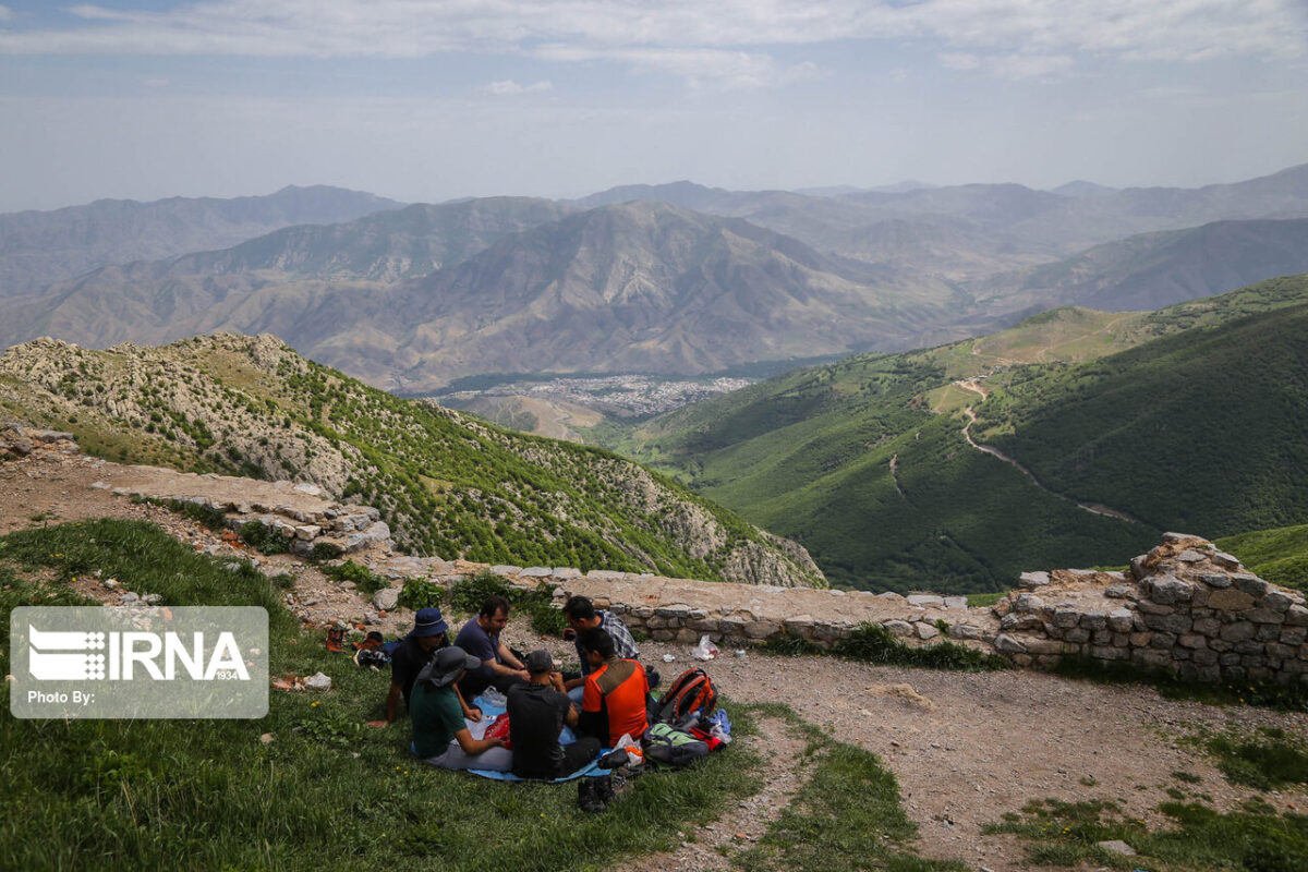 Historical Fort Of Babak In Northwestern Iran - Iran Front Page