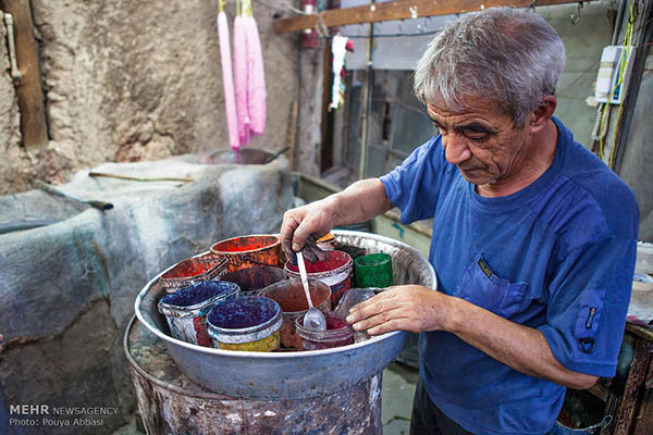 Traditional dyeing workshop (PHOTOS)
