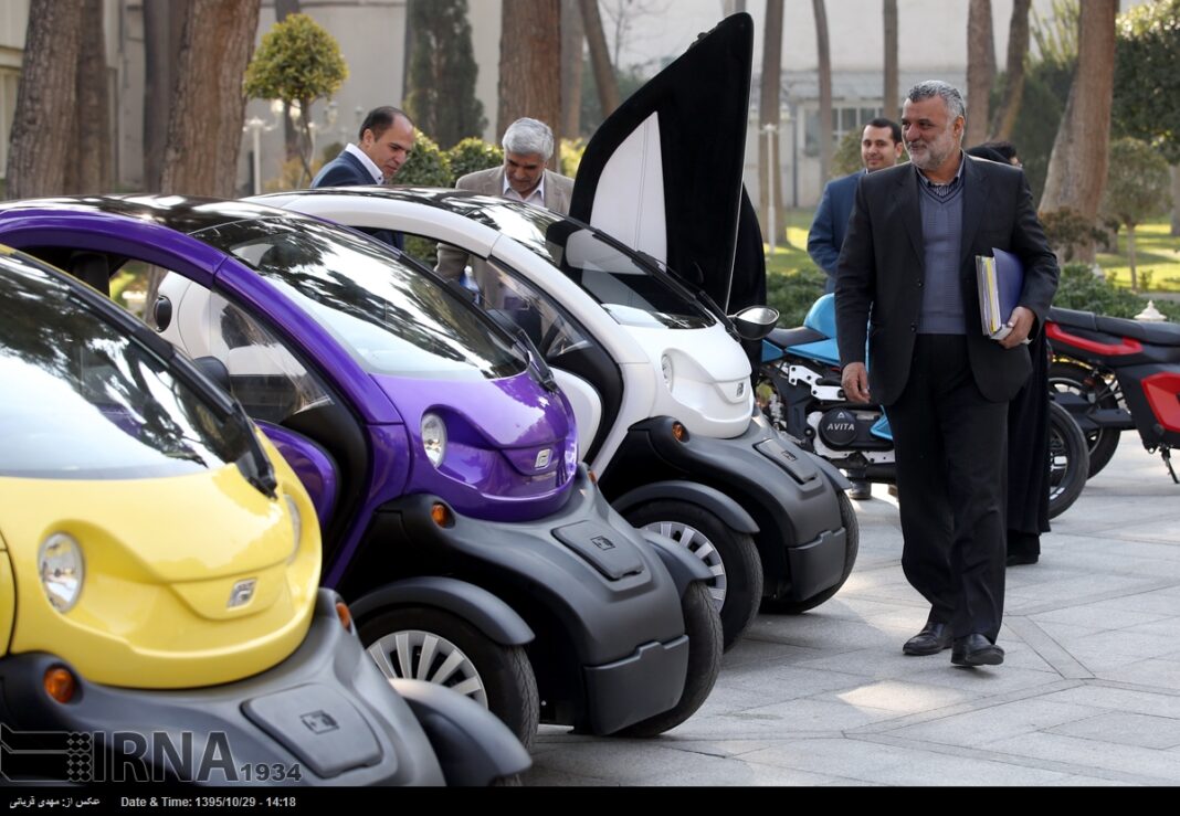 Iranian President Test-Drives Homegrown Electric Car - Iran Front Page