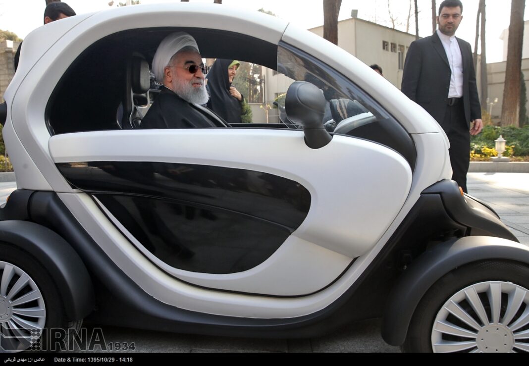 Iranian President Test-Drives Homegrown Electric Car - Iran Front Page