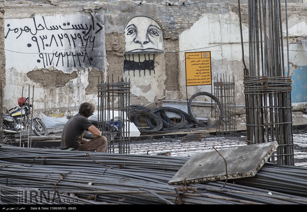 Growing Popularity Of Street Arts, Graffiti In Iran’s Bandar Abbas