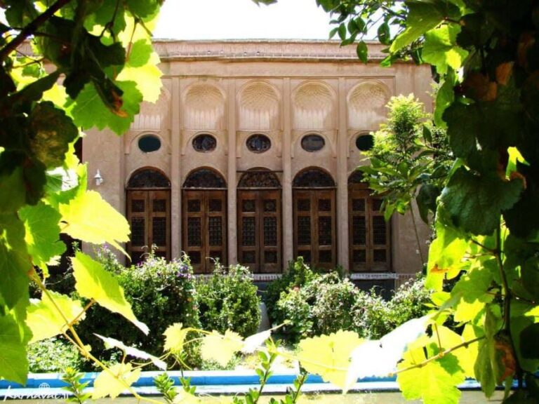 Lari House In Yazd: A Luxury Residence For Qajar Aristocrats - Iran ...
