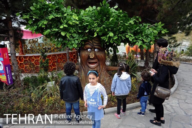Giant Insects Park Launched In Tehran - Iran Front Page