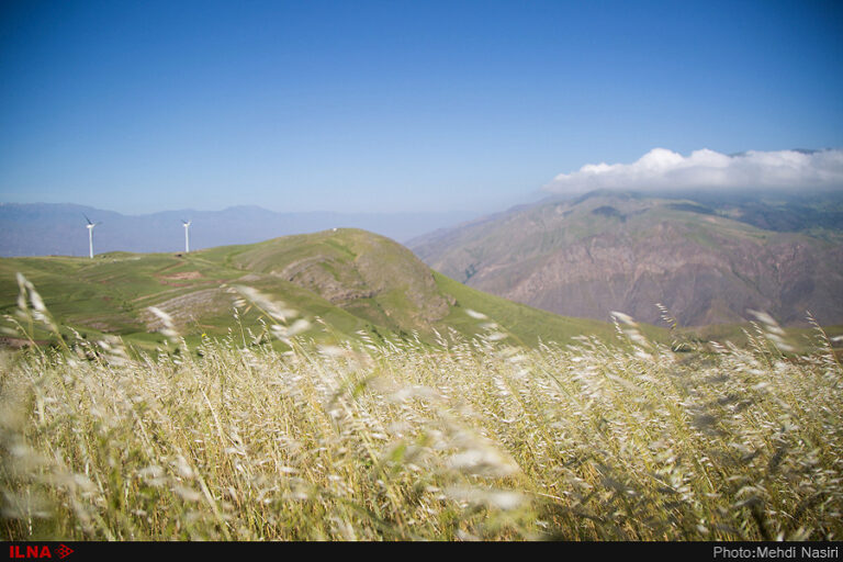 Wind Turbines Of Manjil; Beautiful Kalashtar - Iran Front Page