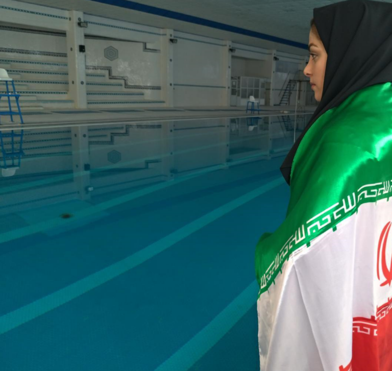 Iranian Woman Sets Record Of Swimming With Hands Tied - Iran Front Page