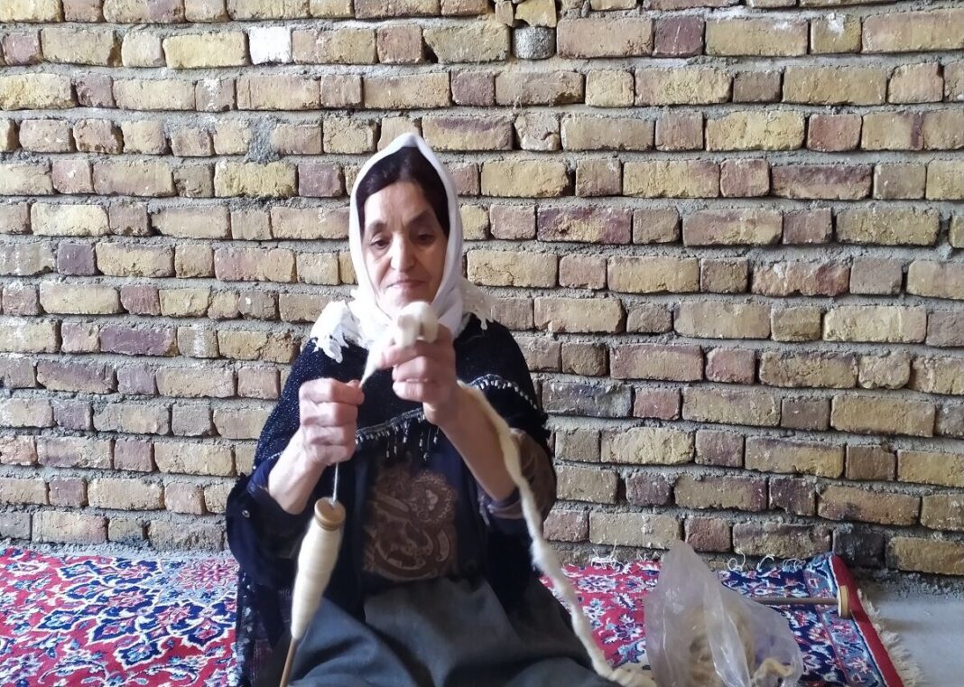 Pastak & Shawl Weaving; Ancient Art Of Iran’s Kurdistan - Iran Front Page