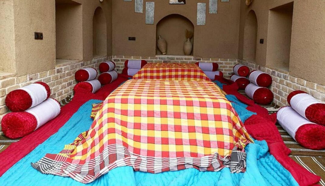 Iranian Korsi Brings Family Members Together On Yalda Night - Iran ...