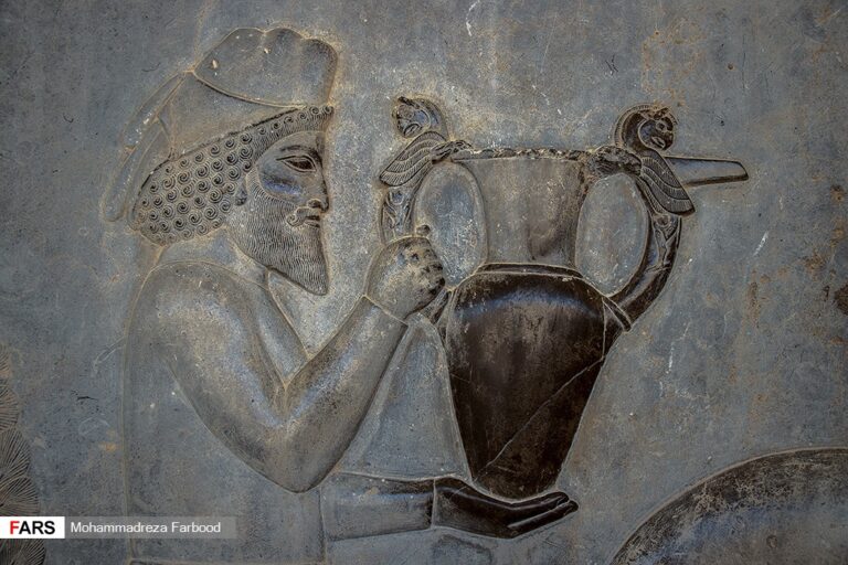 Persian Architecture In Photos: Reliefs Of Persepolis - Iran Front Page
