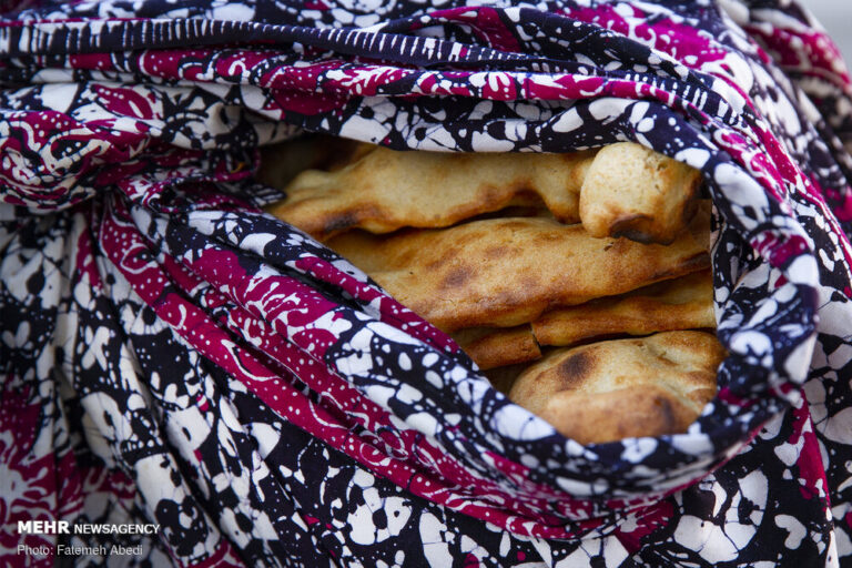 Sangak | Iranian Sangak Bread - Iran Front Page