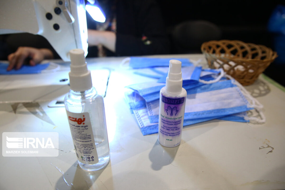 Iranian Artists Produce Mask At Hafez Hall Of Tehran - Iran Front Page