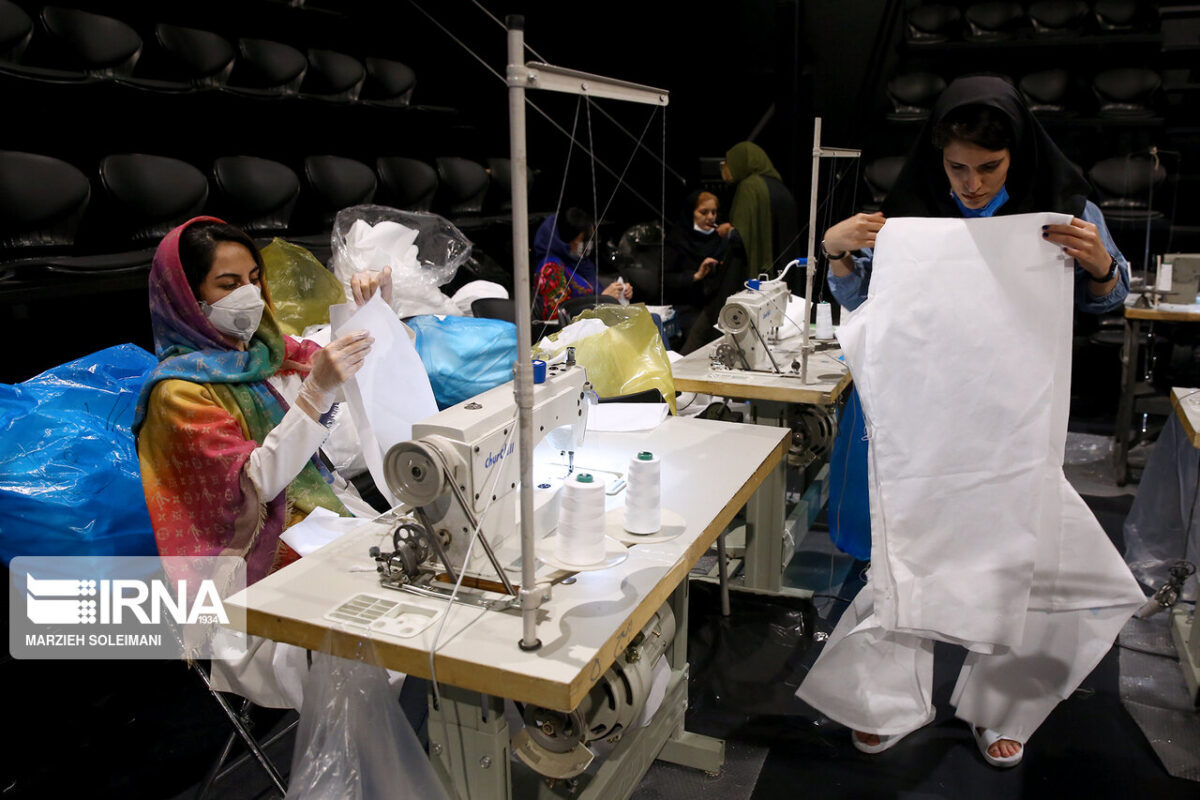 Iranian Artists Produce Mask At Hafez Hall Of Tehran - Iran Front Page