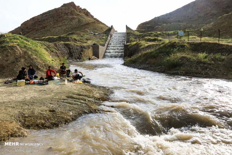 In Pictures: Kebar Dam Full To Capacity - Iran Front Page