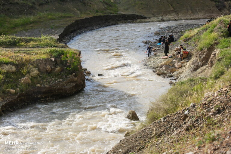 In Pictures: Kebar Dam Full To Capacity - Iran Front Page