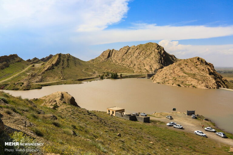 In Pictures: Kebar Dam Full To Capacity - Iran Front Page
