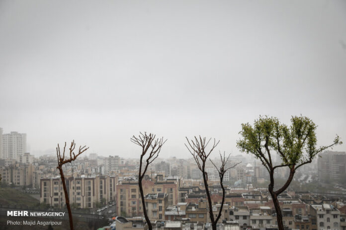 Iran’s Beauties In Photos: Tehran In Fog - Iran Front Page