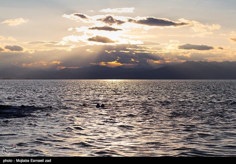 Iran’s Beauties In Photos: Urmia Lake In Spring - Iran Front Page