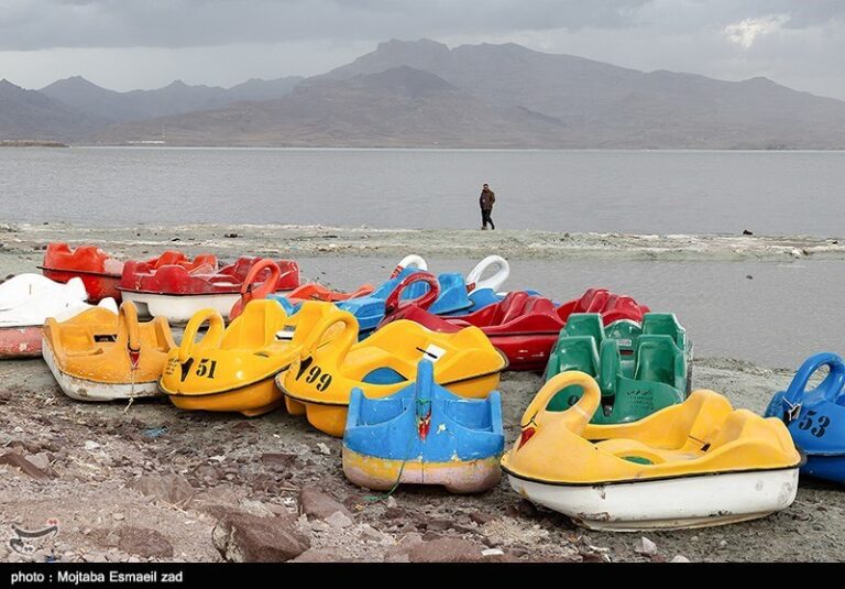 Iran’s Beauties In Photos: Urmia Lake In Spring - Iran Front Page