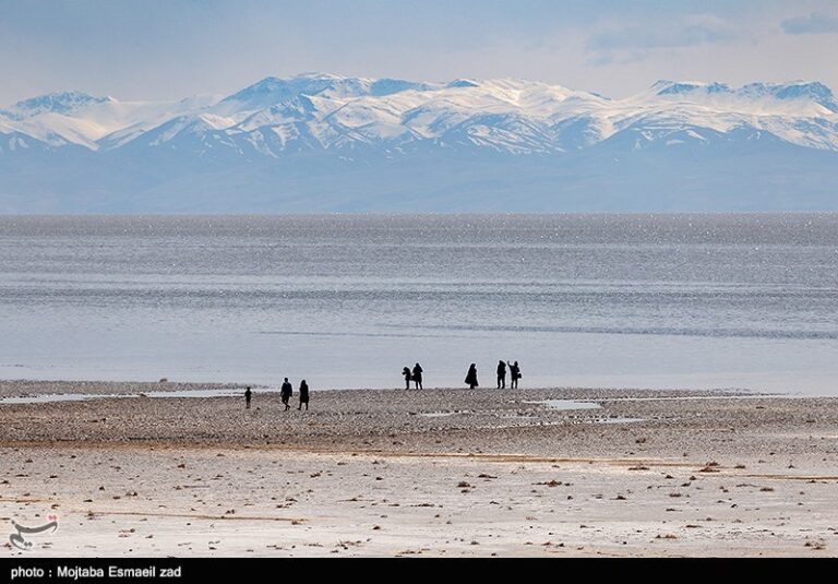 Iran’s Beauties In Photos: Urmia Lake In Spring - Iran Front Page