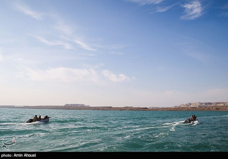 IRGC Ground Force Commandos Exercise Offensive Operations In Persian ...