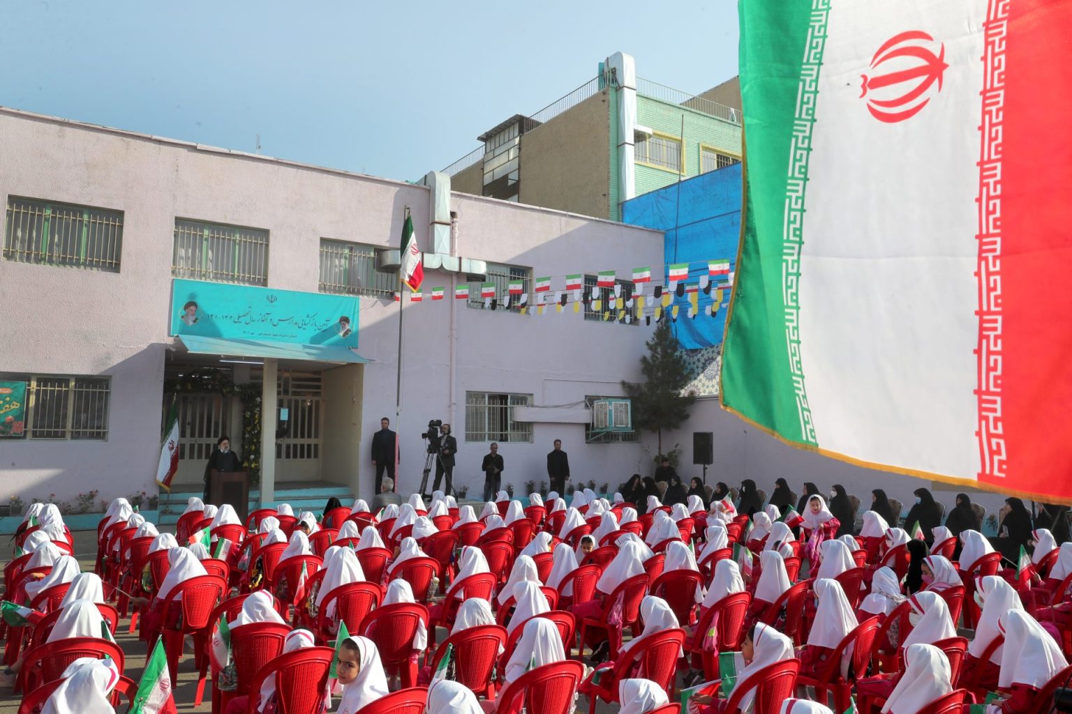 Iranian Students Start New School Year - Iran Front Page