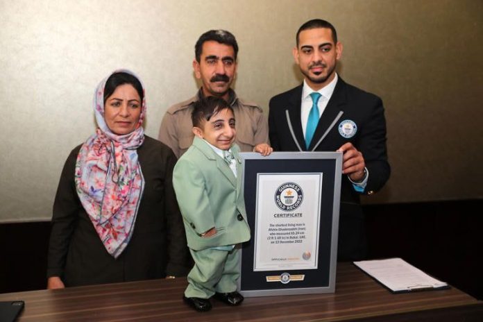 20-year-old Iranian Confirmed As Shortest Man On Earth - Iran Front Page