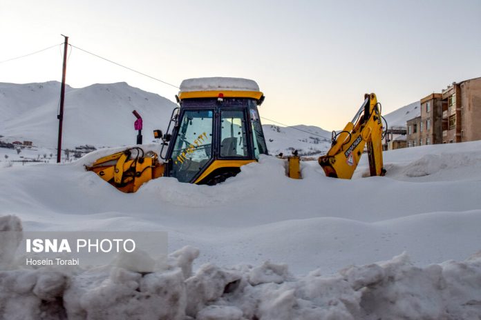 Height Of Snow Surpasses 2 Meters In Western Iranian County - Iran ...