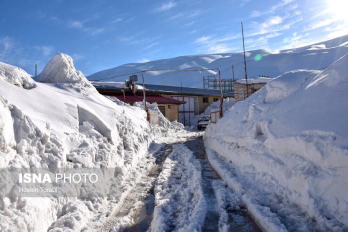 Height Of Snow Surpasses 2 Meters In Western Iranian County - Iran ...