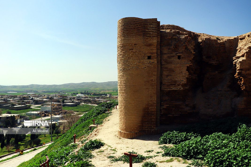 Iran Tourism: Izeh, City Of Ancient Stone Inscriptions, Rock-carvings ...