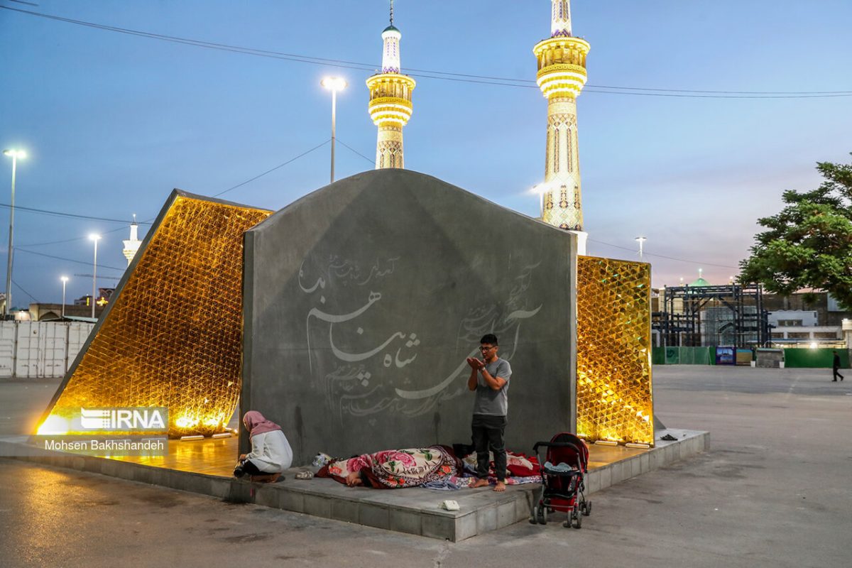People In Iran’s Mashhad Camp Outdoors Overnight After Quake - Iran ...
