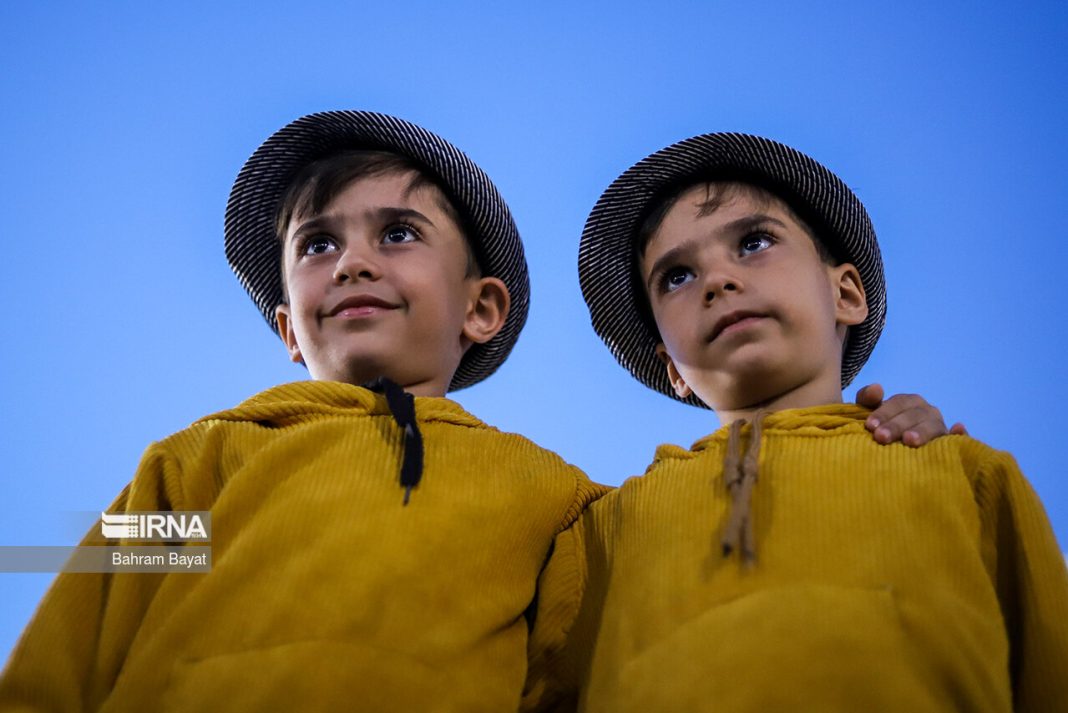 Iranians Celebrate National Festival Of Twins In Zanjan - Iran Front Page