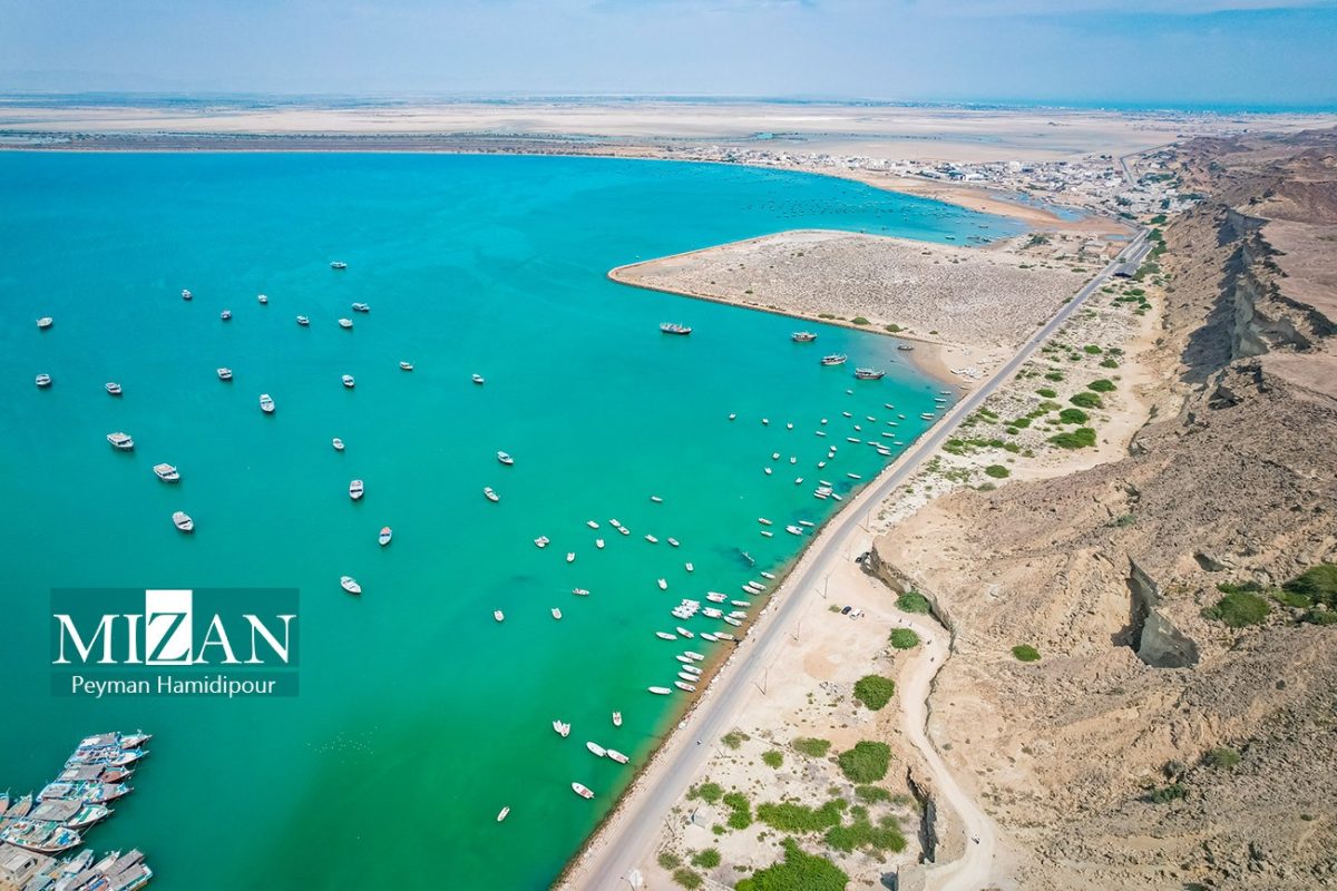 Iran Tourism: Beautiful Beach Of Pozm Bay In Sistan And Baluchestan ...