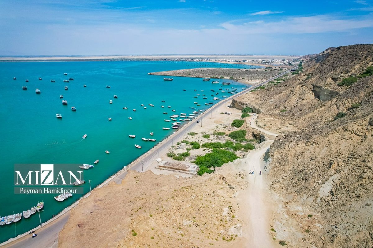 Iran Tourism: Beautiful Beach Of Pozm Bay In Sistan And Baluchestan ...