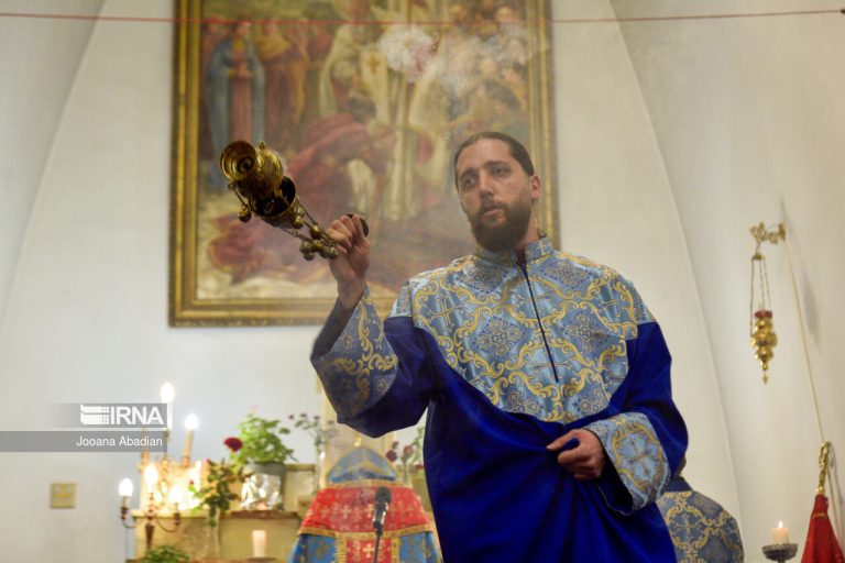 Iranian Christians Mark Birth Of Jesus Christ - Iran Front Page