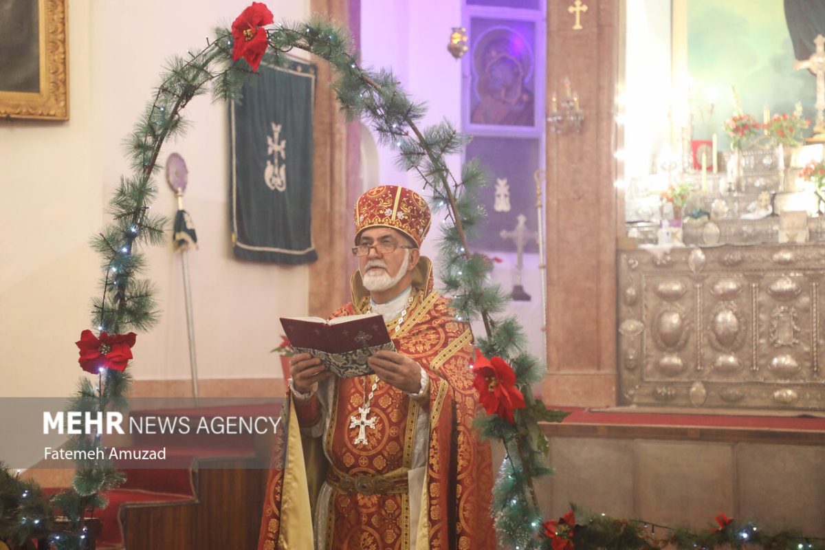 Christian Iranians Ring In New Year - Iran Front Page